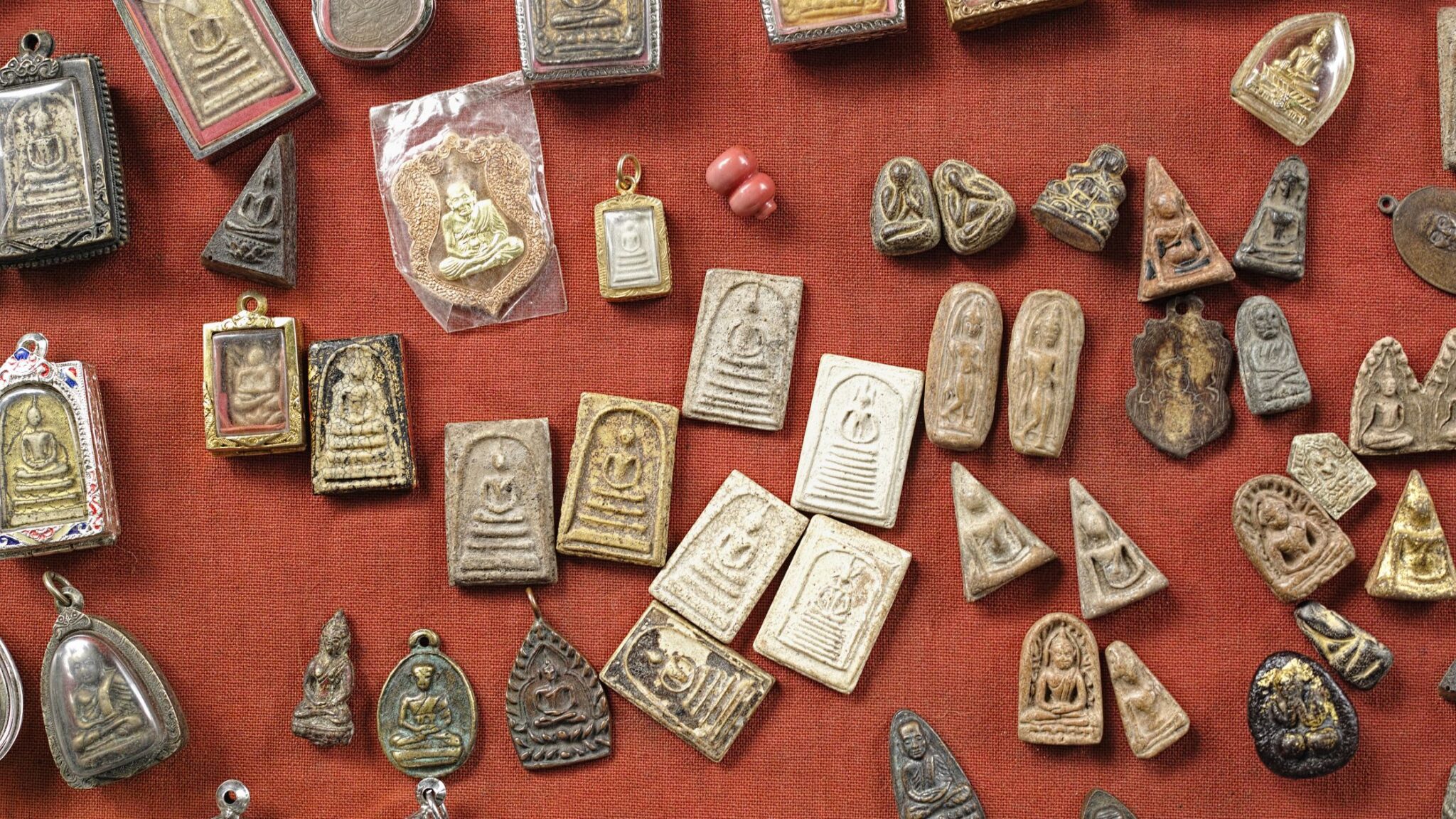 How Amulets Help: Understanding Different Types of Amulets – Patana Org